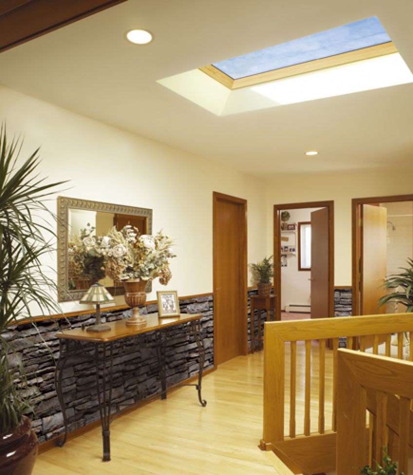 FX deck mounted skylight - FAKRO